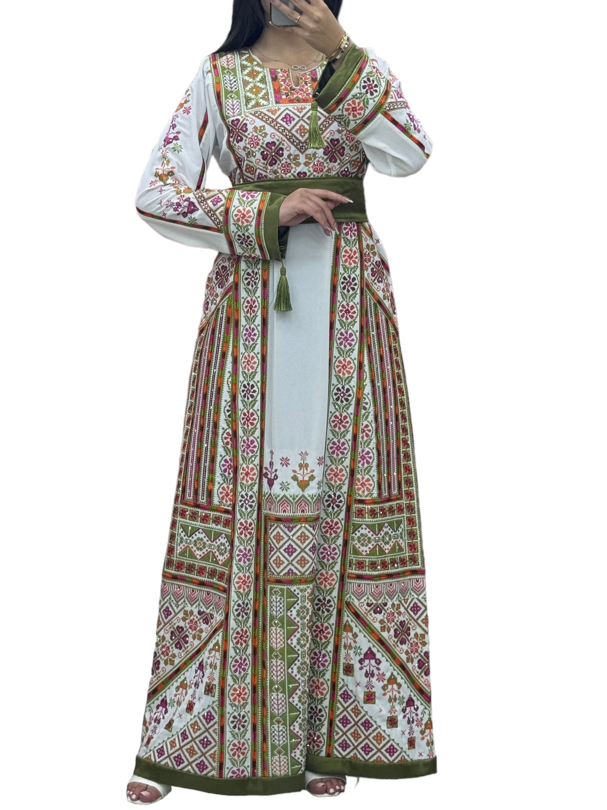 White Traditional Thoub Embroidery Stone Thobe with Matching Embroider ...