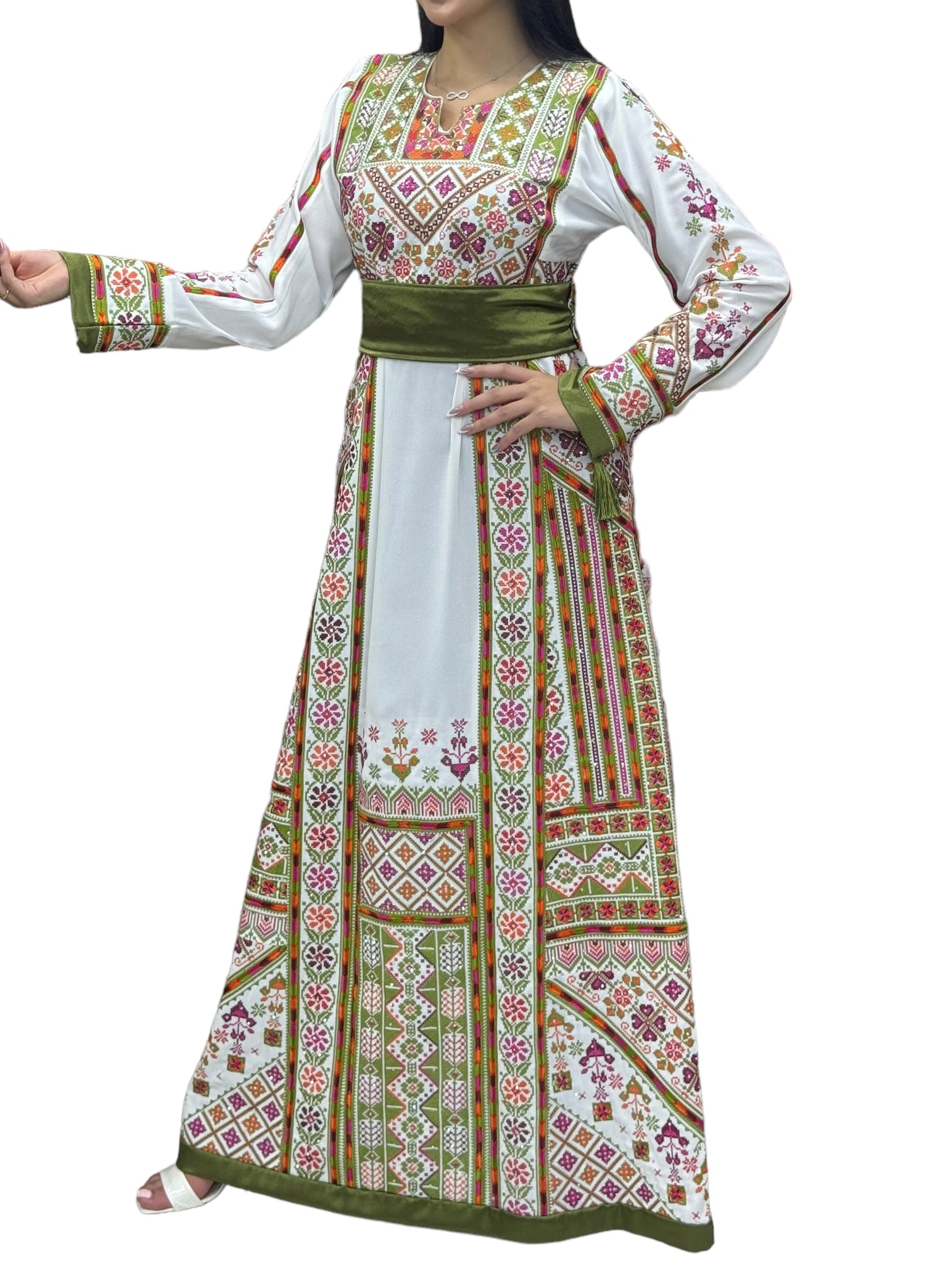 White Traditional Thoub Embroidery Stone Thobe with Matching Embroider ...